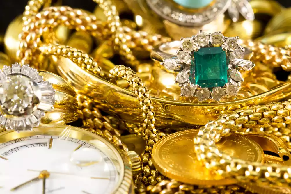 Expert Tips on How to Protect Gold Jewelry from Damage