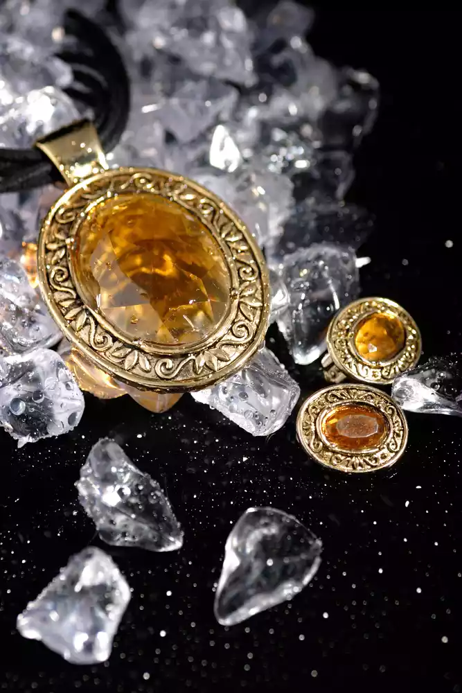 Jewelry Consignment in San Antonio | Moses Jewelers